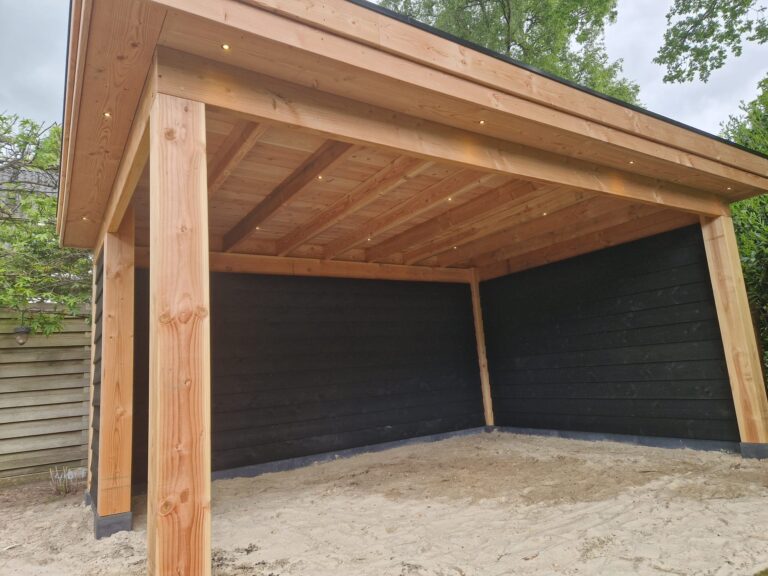 Douglas Overkappingen - P. van Hoek Montage